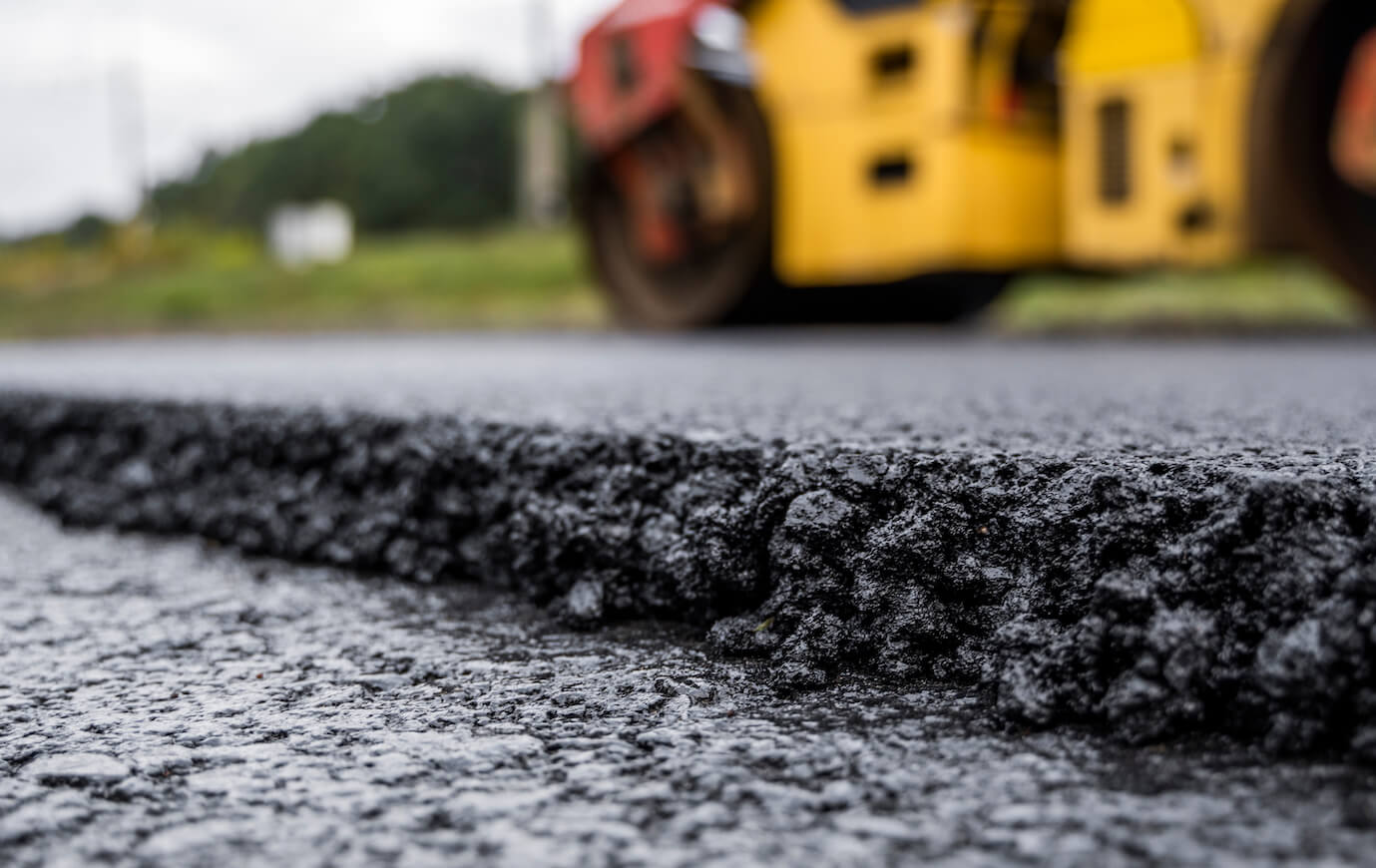 Pertamina merupakan produsen utama bitumen atau yang sering disebut ...